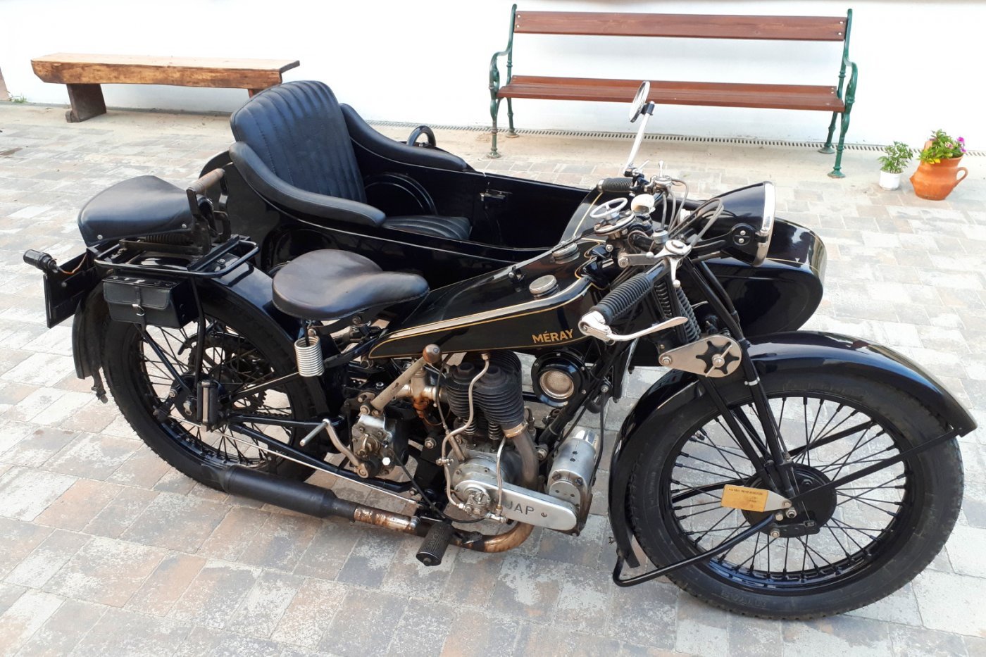 Motoron az egész család! – Autó-Motor