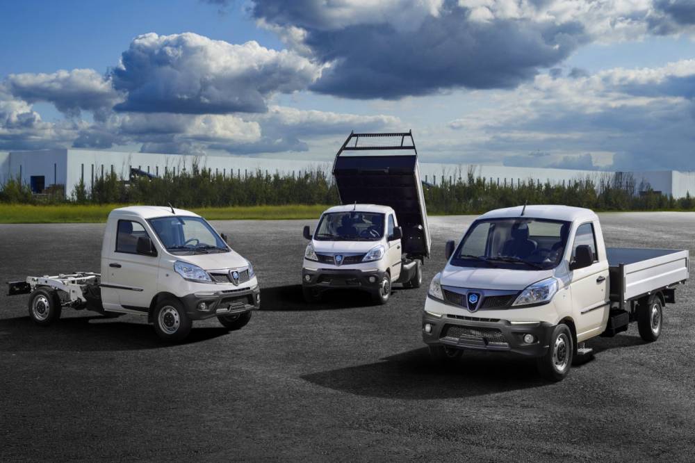 Akár 2,8 tonnás össztömeggel jön az új Piaggio városi teherautó – Autó ...